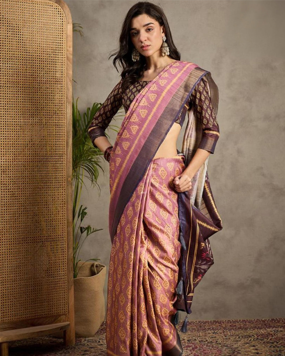 Buy Avyukta Saree Online at Best Price in India | Dwarkadas Shamkumar